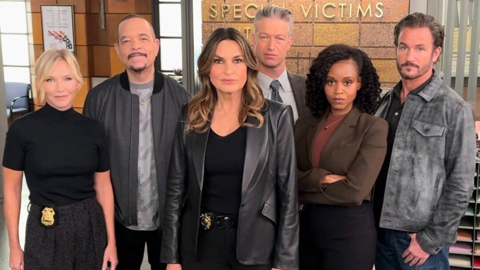 Kelli Giddish, Amanda Rollins, Law & Order: SVU Season 27: Law & Order ...