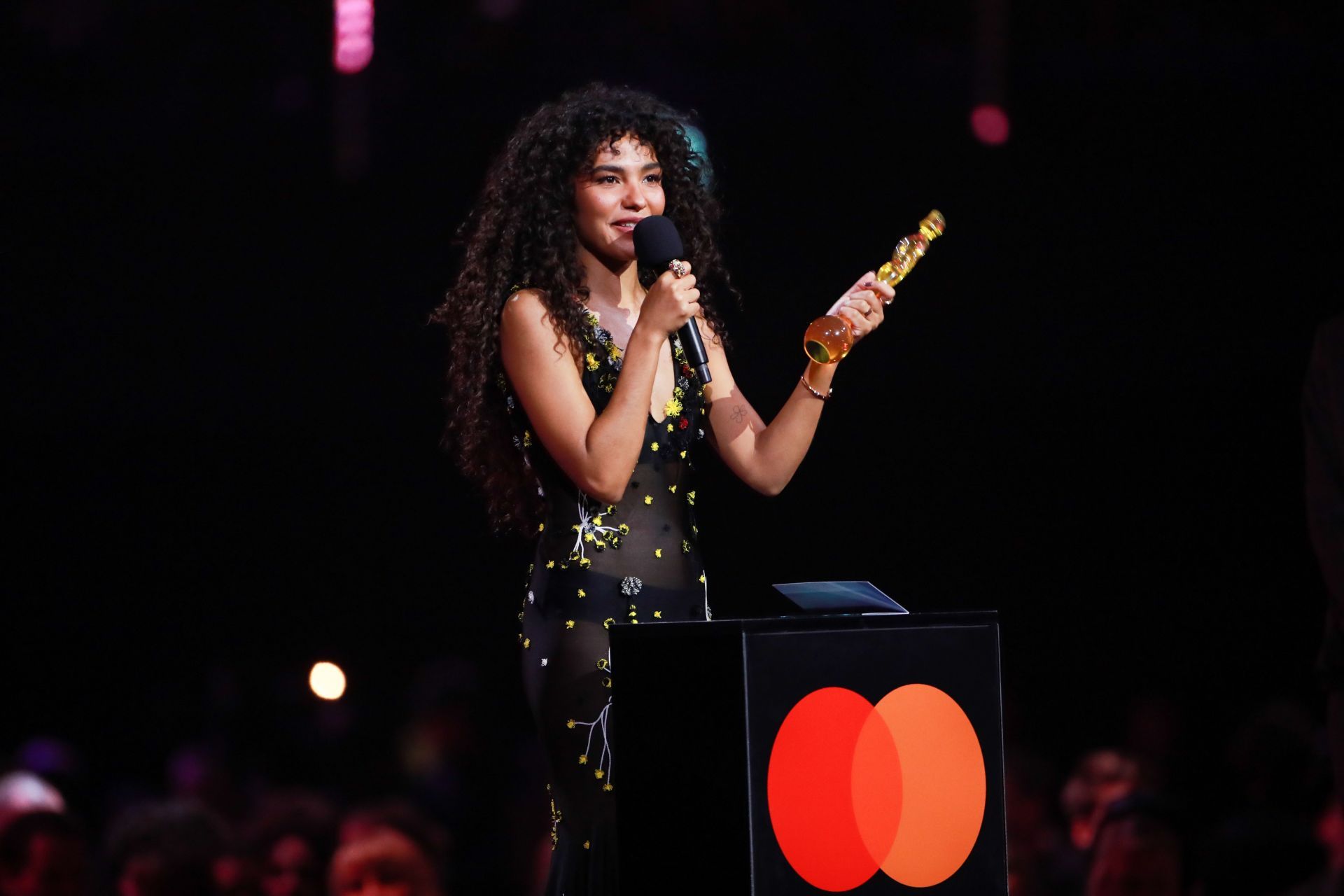“That’s legendary”: Netizens proud as Olivia Dean emerges as the ...