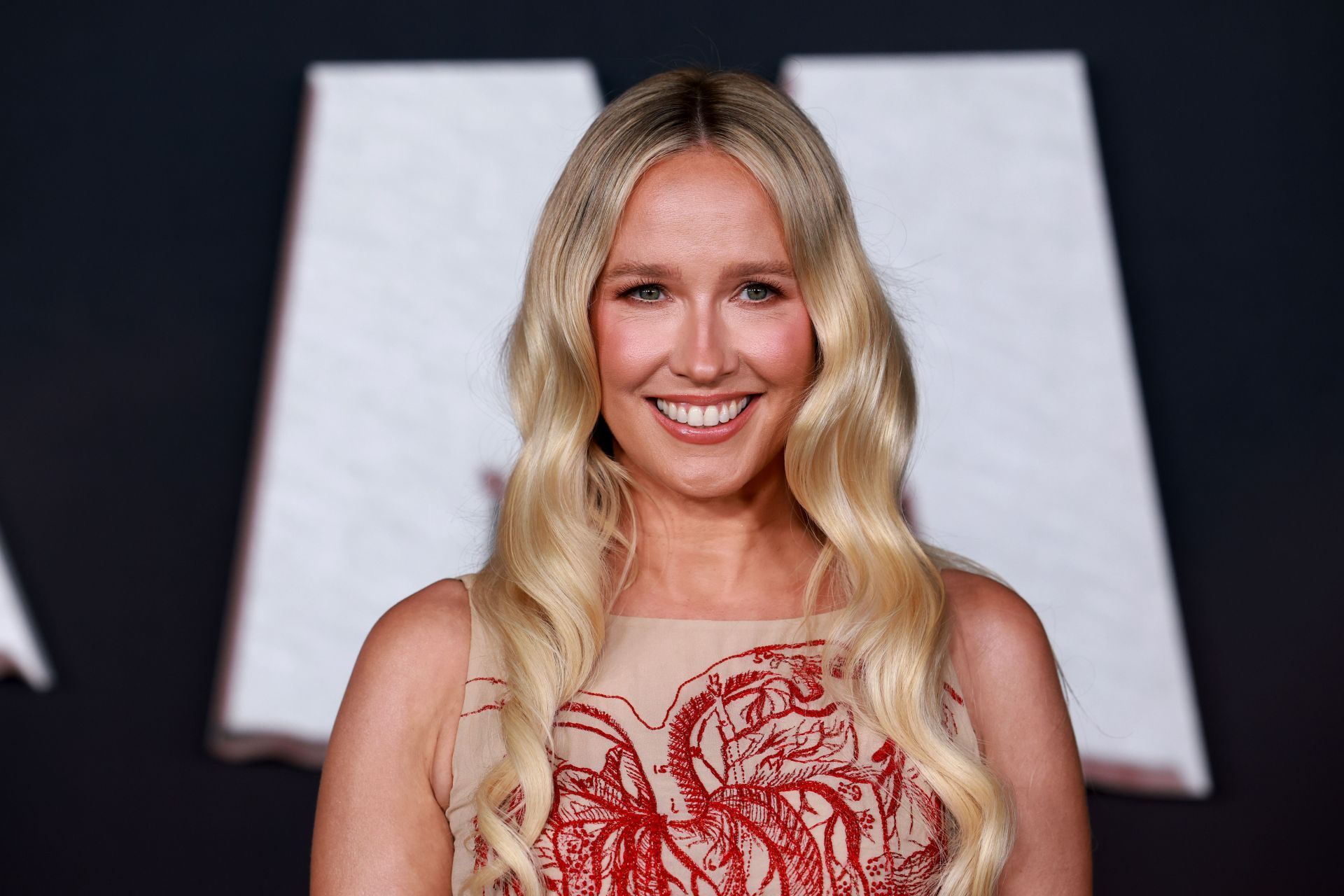 "You knew what you were doing" - Internet refuses to accept Anna Camp's ...