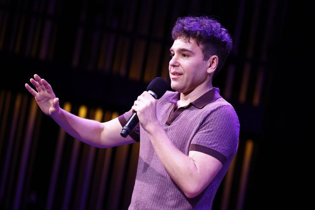 Who is Ari Schwartz? ‘Pod Save America’ host Jon Lovett marries fiancé ...
