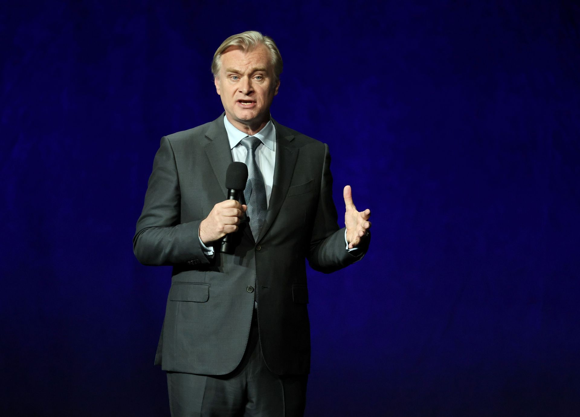 “Travis and Poetry, righttt”: Netizens react as Christopher Nolan ...