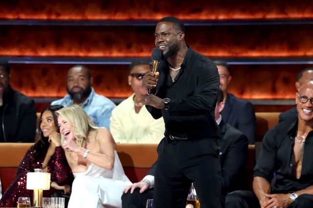 What is the Kevin Hart Roast writers’ controversy? YouTuber Desus ...