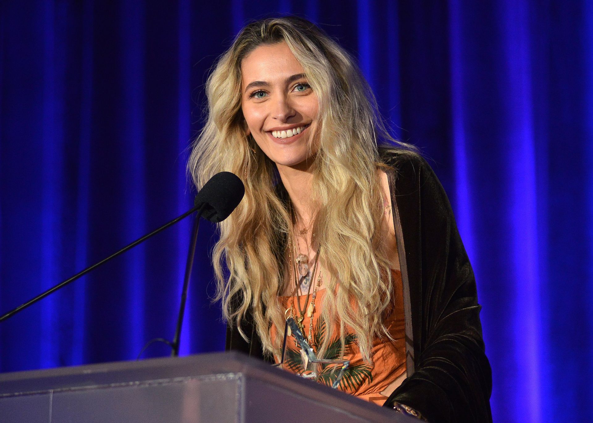 "I love that and it's no one's business": Paris Jackson embraces ...