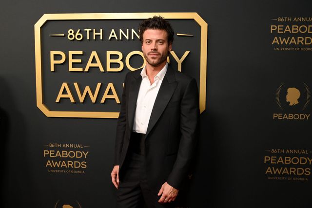 Count My Lies Comings and Goings: Heated Rivalry star François Arnaud ...