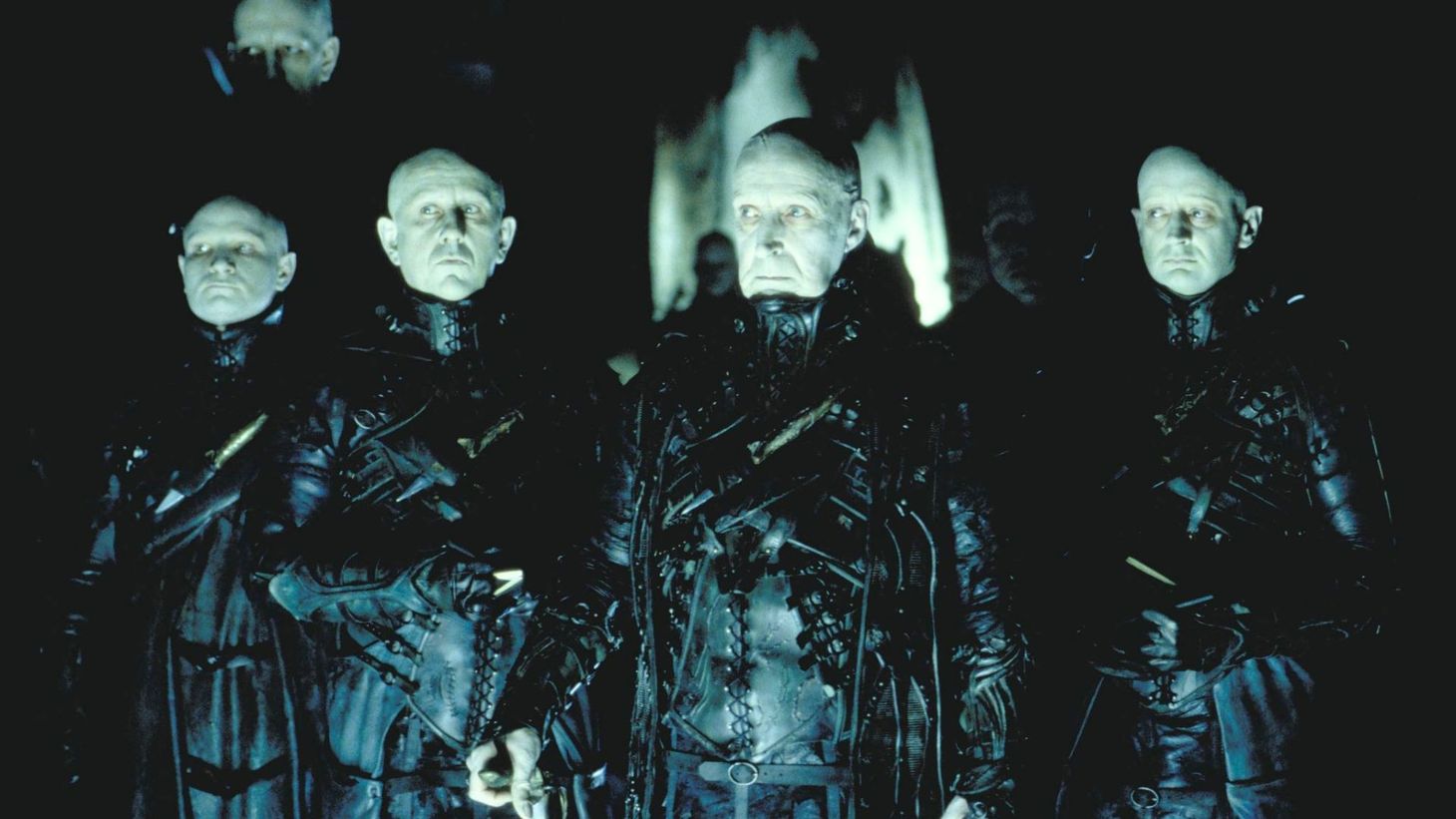 From prototype glitch to controlled anomaly: Dark City and The Matrix's ...