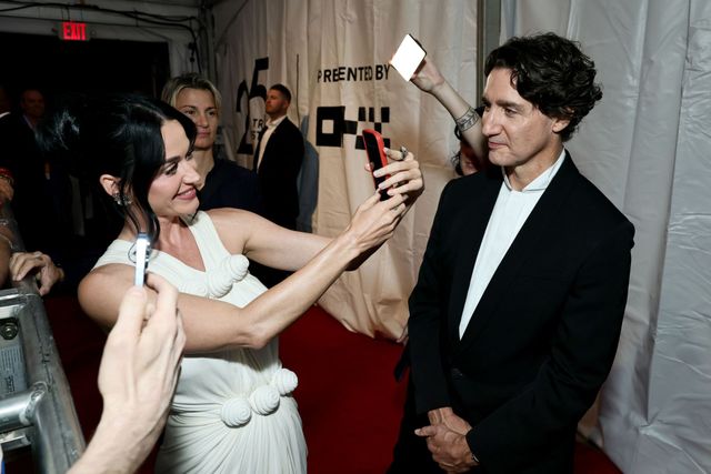 Is Justin Trudeau Katy Perry baby story real or fake? Viral images ...