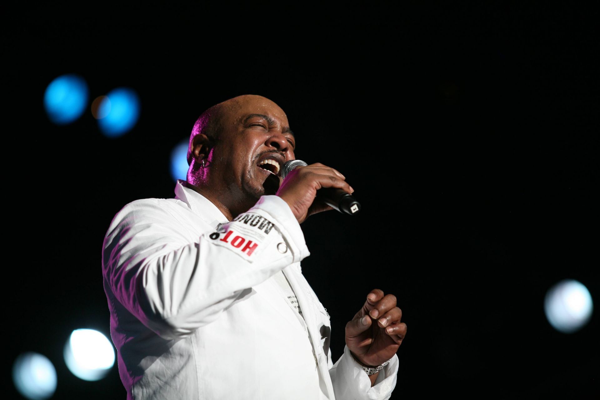 "His legacy and music will live on for generations to come": Peabo ...